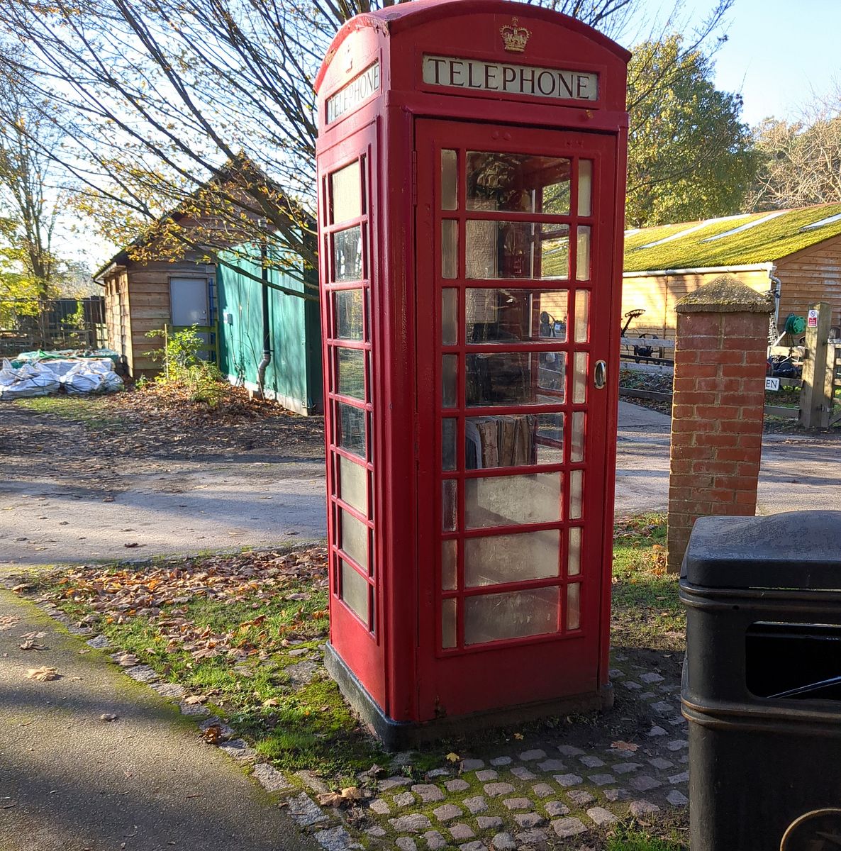 Telephone Box, Fully wheelchair accessible – Wheelmap